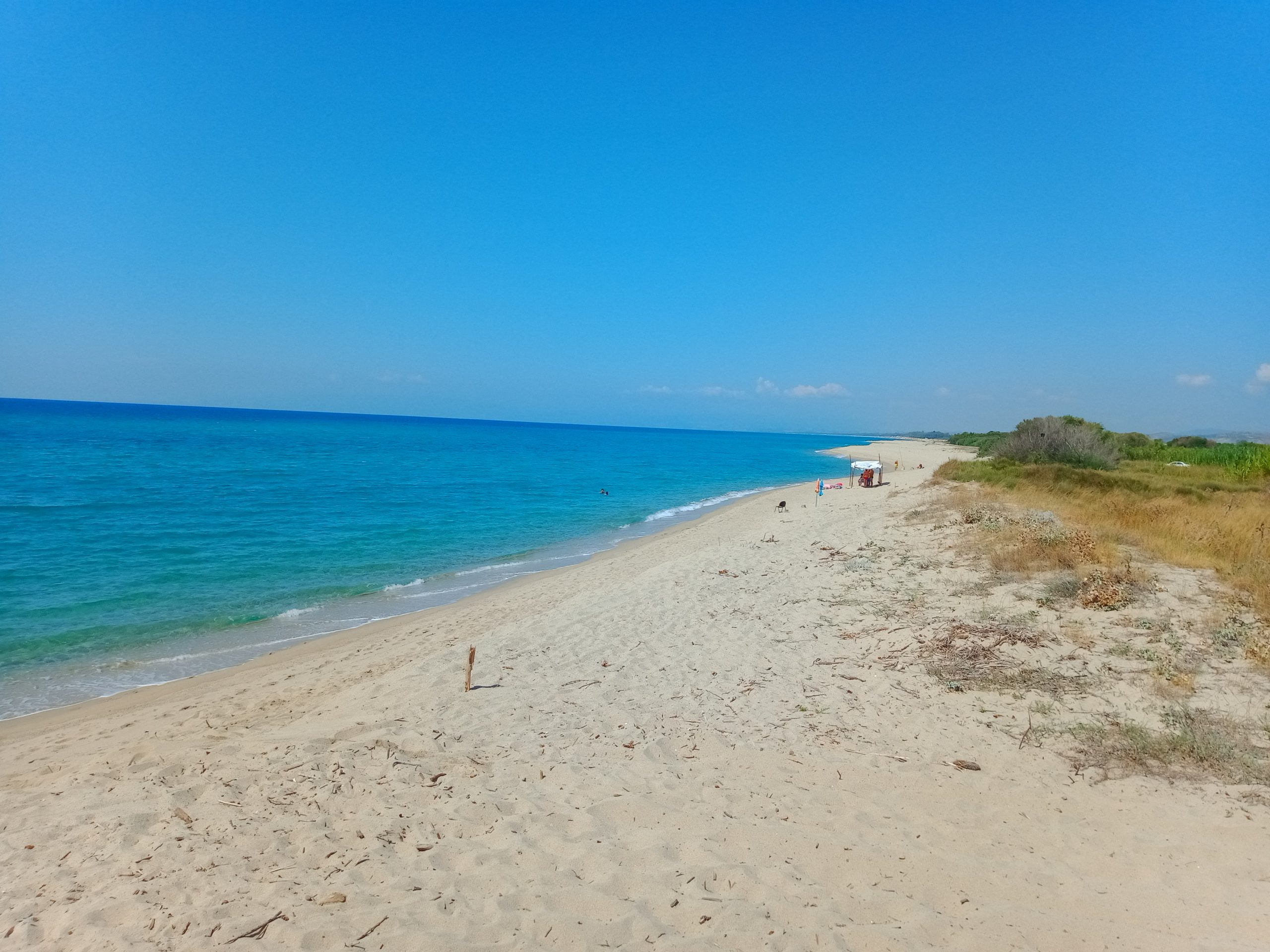 Sulla spiaggia di Steccato di Cutro (KR) – Associazione Apertamente